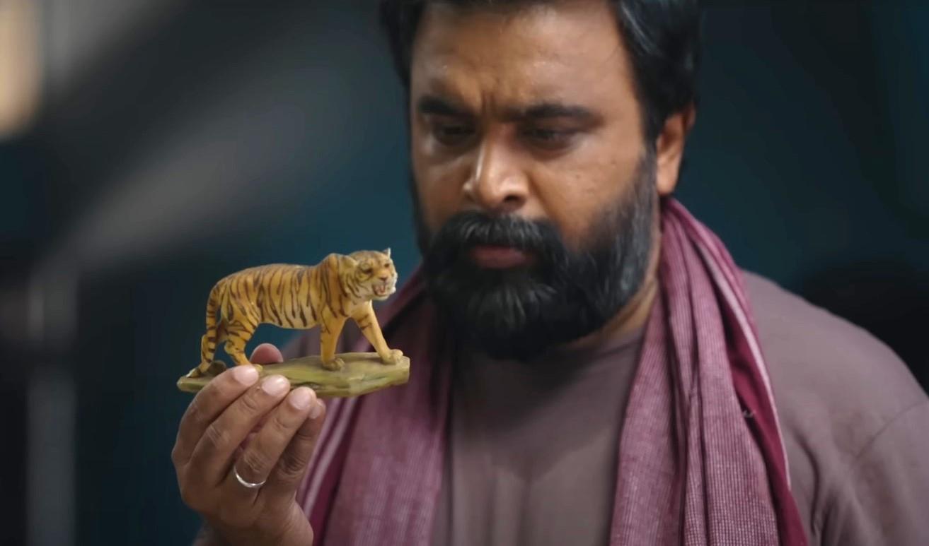 Tourist Family Trailer: Sasikumar, Simran in a mix of comedy, emotions, & Sri Lankan refugee ...